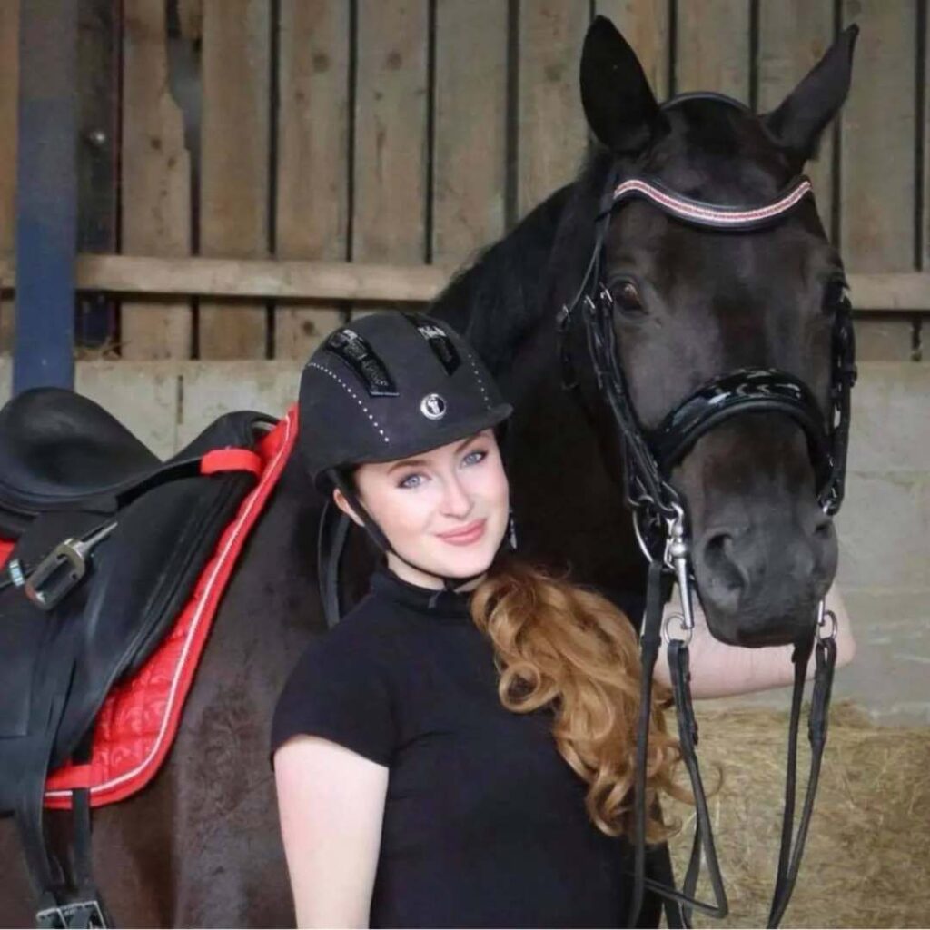Alanna Clarke - National Equine Show